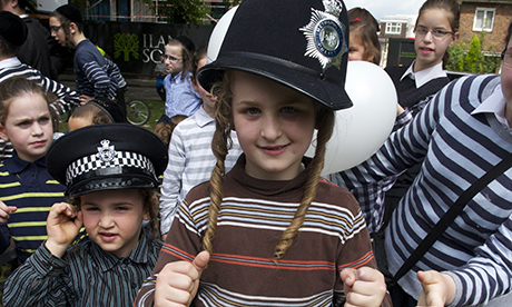 Riotous fun as Shomrim joins forces with Met for police Open Day ...